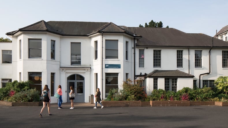 EF International Language Center Bournemouth | Payez moins