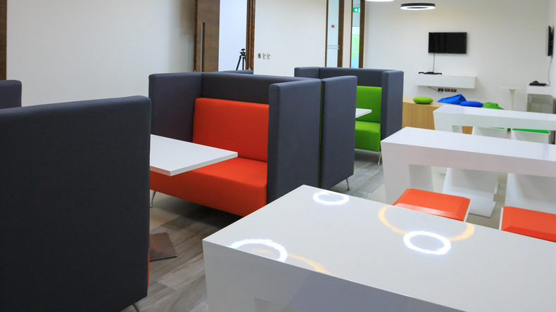 UK College of Business and Computing Dubai | 1 Comentarios