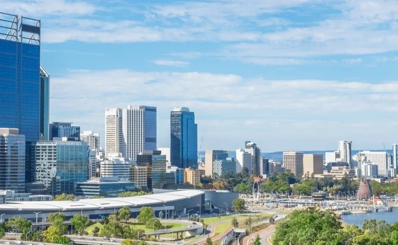 6 Best English Schools in Perth: Compare Courses & Save