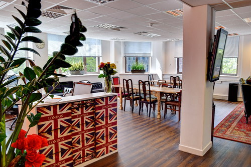 EC English London | Language School Reviews England UK