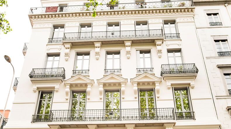 Alpadia Lyon French School France