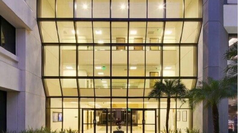 American English Language School Los Angeles | Pay Less