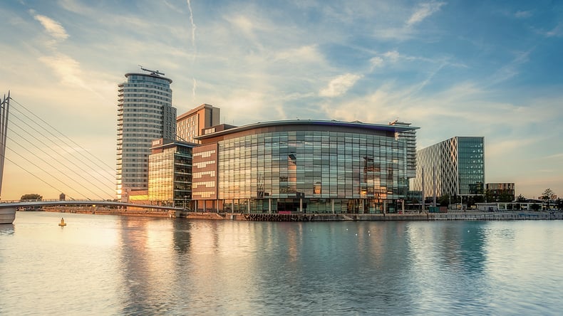 EF International Language Center Manchester | Pay Less