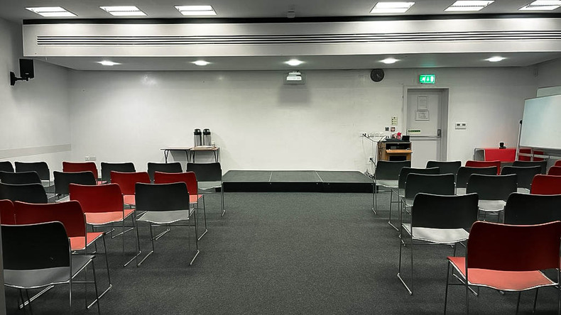 EF International Language Center Oxford UK | Pay Less