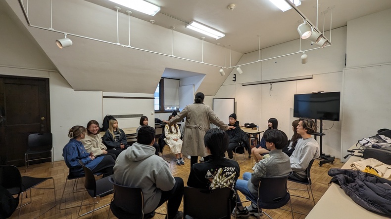 ELS Chicago English School USA | Pay Less