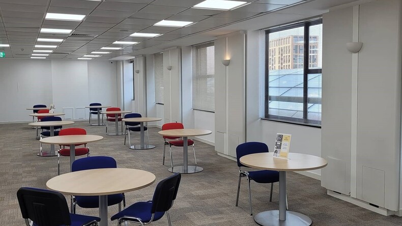 English Path London English School UK | Pay Less