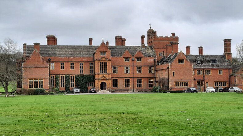 GG Colleges Summer Centre - Port Regis School Shaftesbury | Zahle weniger