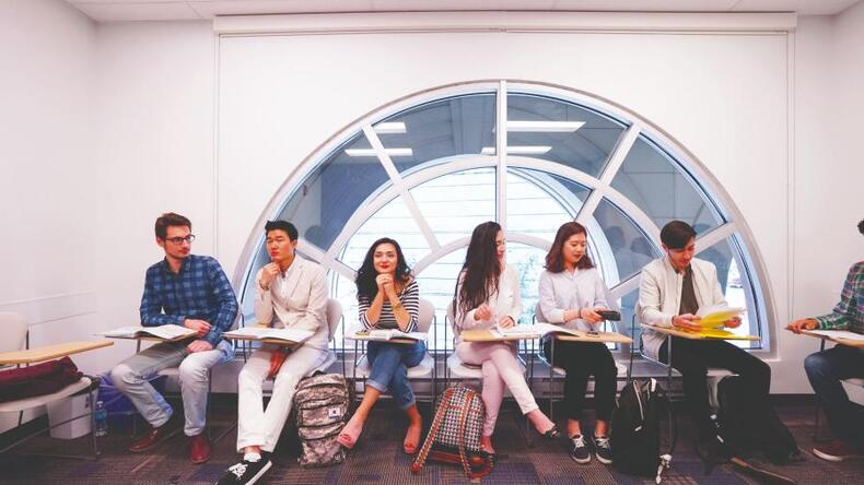 Kaplan International Languages 30+ Toronto Canada