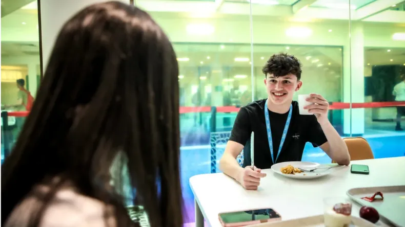 Language in Action - University College London (UCL), Londres | Paga Menos