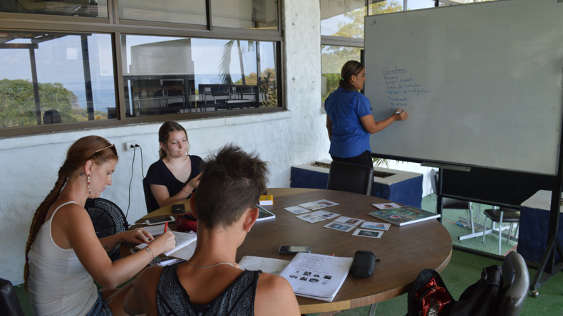 Máximo Nivel Manuel Antonio | 5 Uncensored Reviews