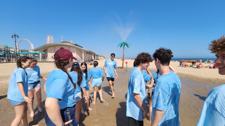 Tamwood Junior Summer Camp New York USA | Pay Less