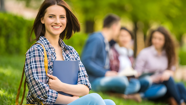 Verbum Novum GmbH - Summer School Nuremberg | Pay Less